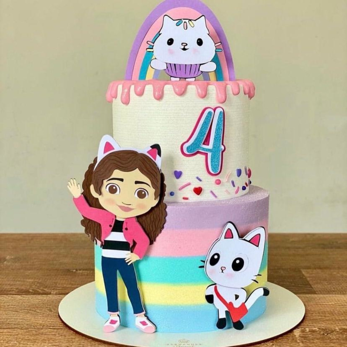 Arquivo De Topo De Bolo Hey Gabby - Topo de Bolo Para Imprimir