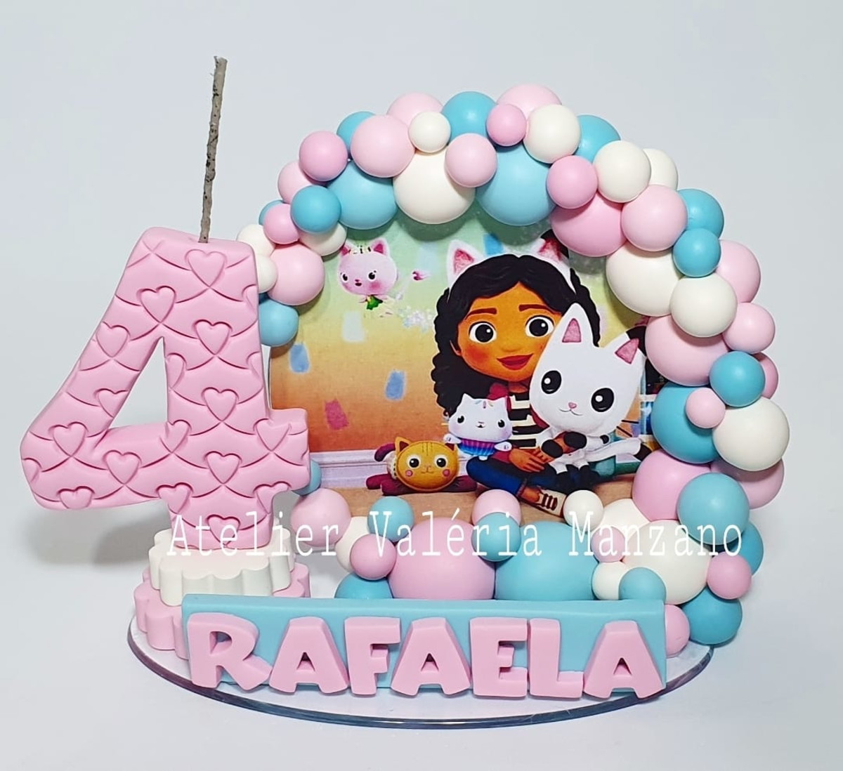 Topo de Bolo Cenário Casa Magica da Gabby - Topo de Bolo Para Imprimir